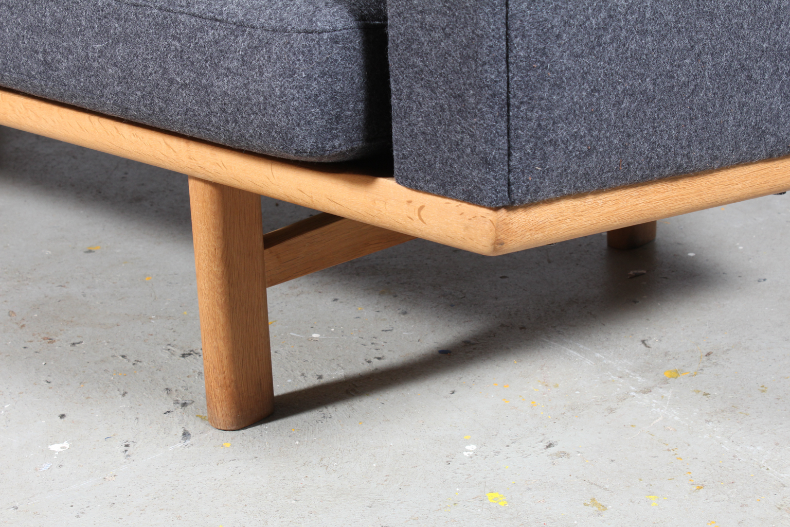 Hans J. Wegner. Tre-pers. sofa af eg, model GE-236/3 - Another Classic